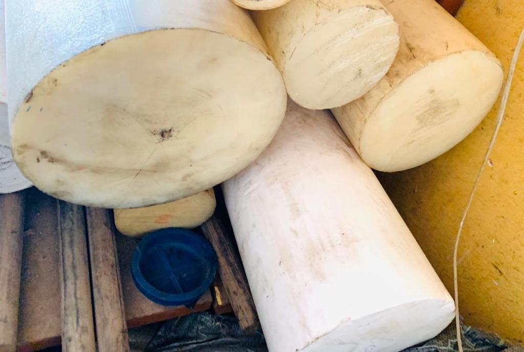 PTFE solid round bar - USPECK